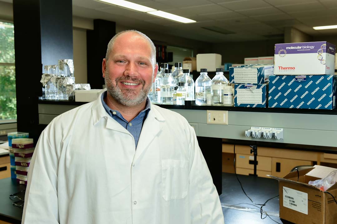 Un nouveau tomodensitomètre permet à des scientifiques du laboratoire ...